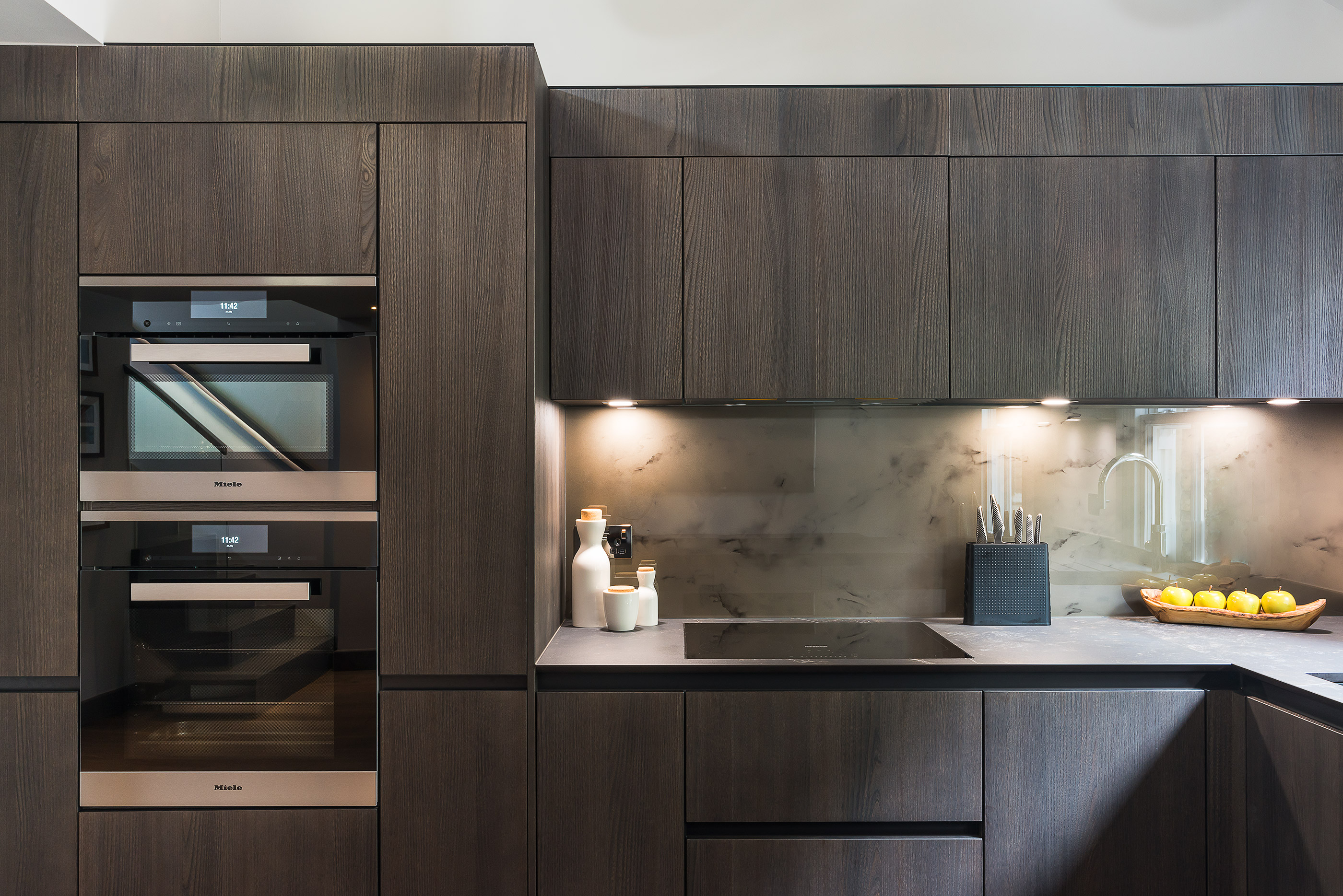 KENSINGTON, LONDON - Elan Kitchens